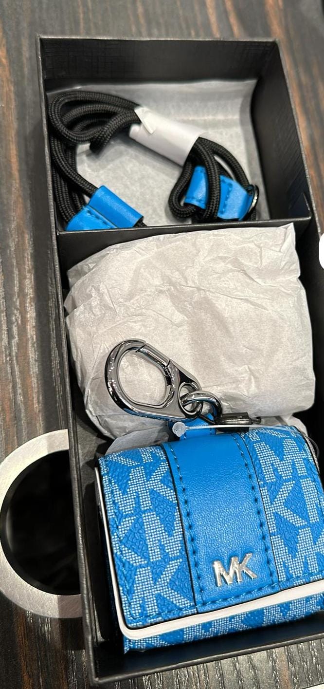 Michael Kors Airpod Case – Deluxe Outlet