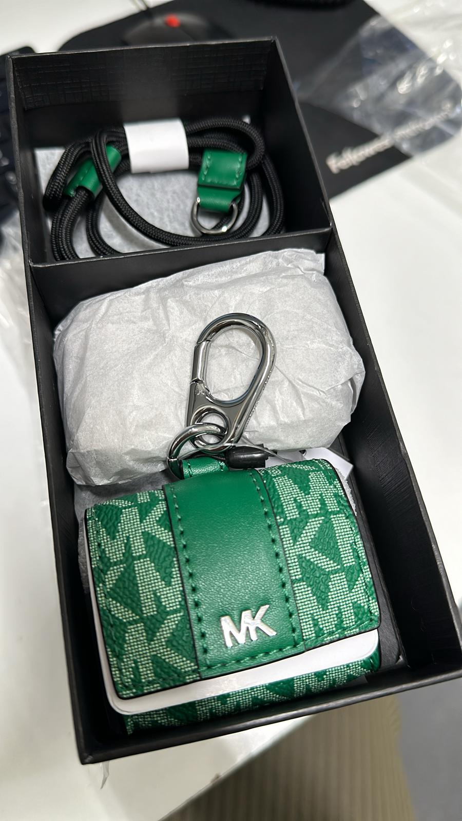 Michael Kors Airpod Case – Deluxe Outlet
